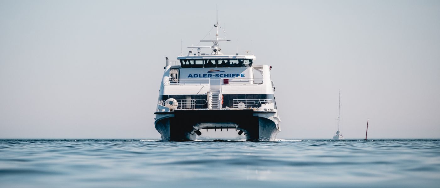 MS „Adler CAT“: Schnelle Fahrten ab Cuxhaven, Amrum & Sylt nach ...
